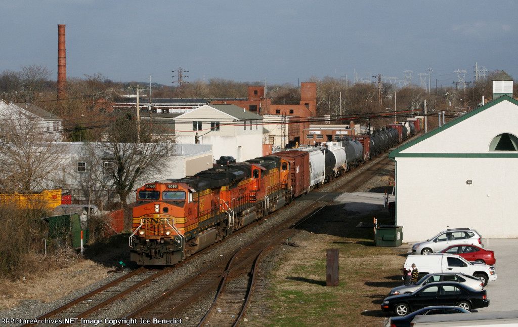 BNSF trio on NS 39G